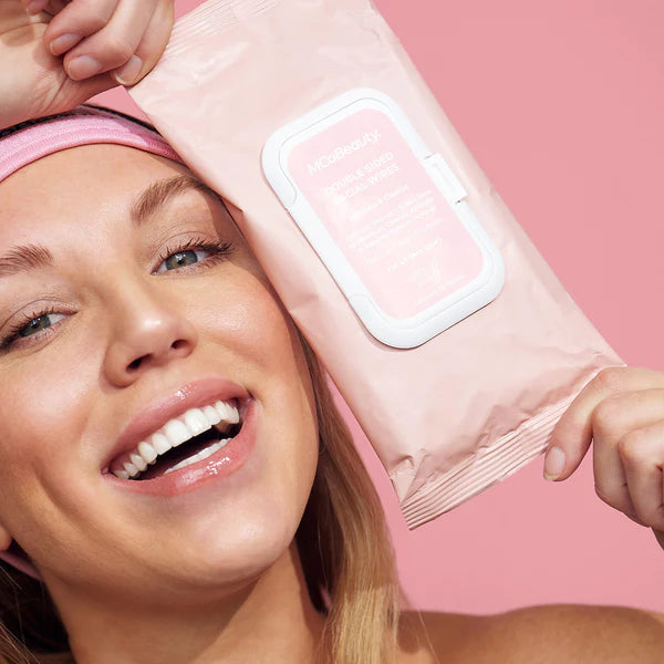 DOUBLE-SIDED FACIAL WIPES – THE MAKEUP MIRROR